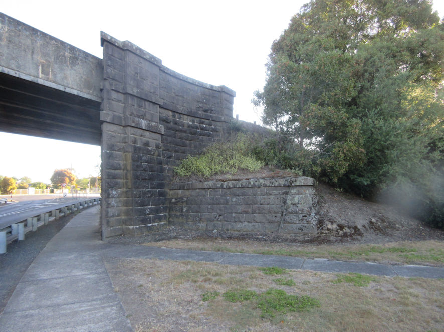 Scott Parade Walk – Leigh Edmonds little box of stuff