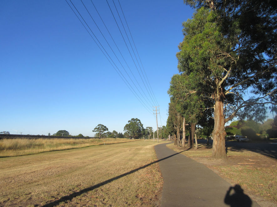 Scott Parade Walk – Leigh Edmonds little box of stuff