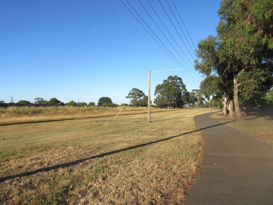 Scott Parade Walk – Leigh Edmonds little box of stuff