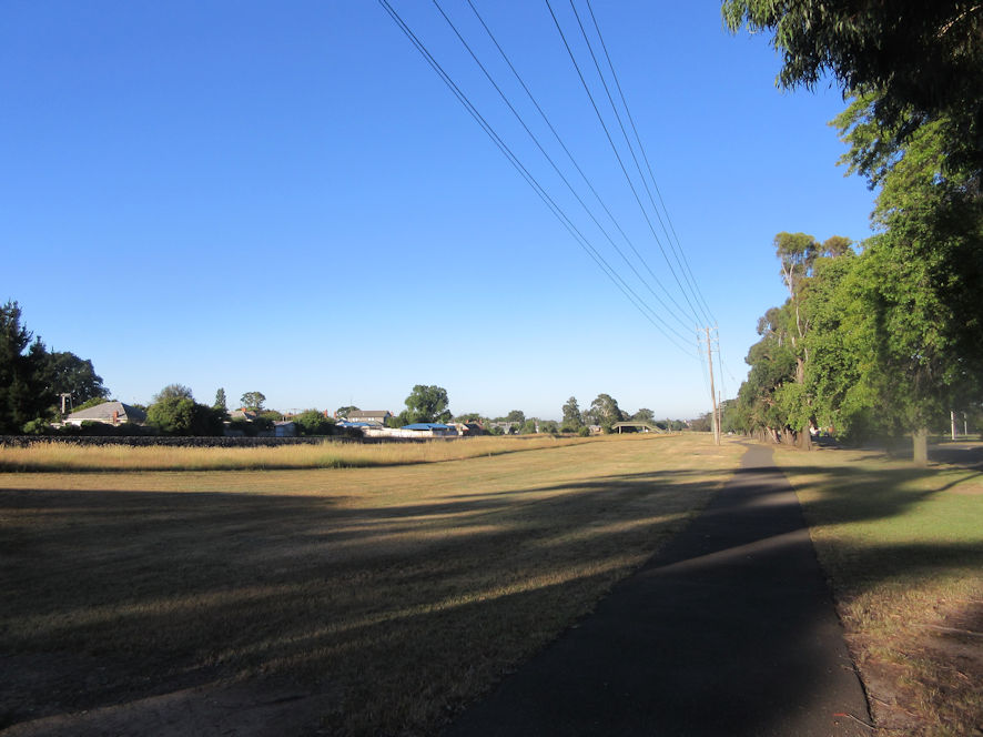 Scott Parade Walk – Leigh Edmonds little box of stuff