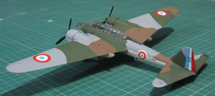 Amiot 354 in 1/72 by Mach 2 – Leigh Edmonds little box of stuff