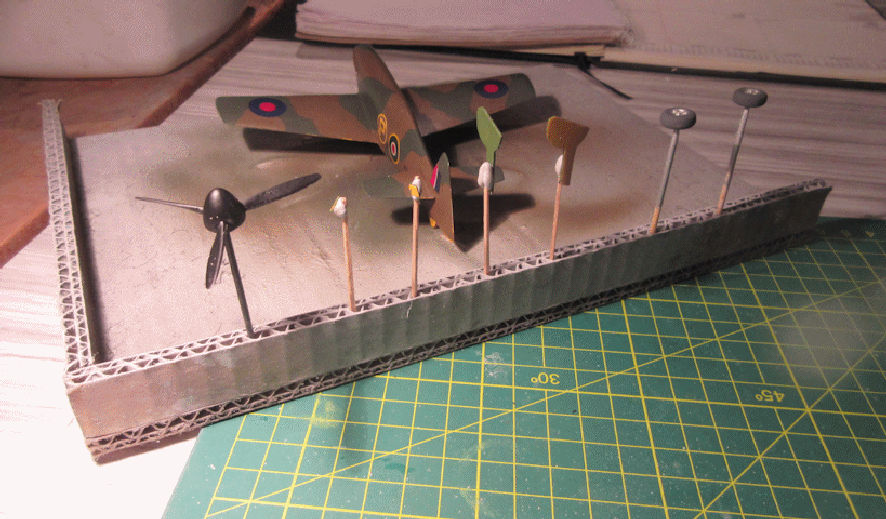 Modelling tray – Leigh Edmonds little box of stuff